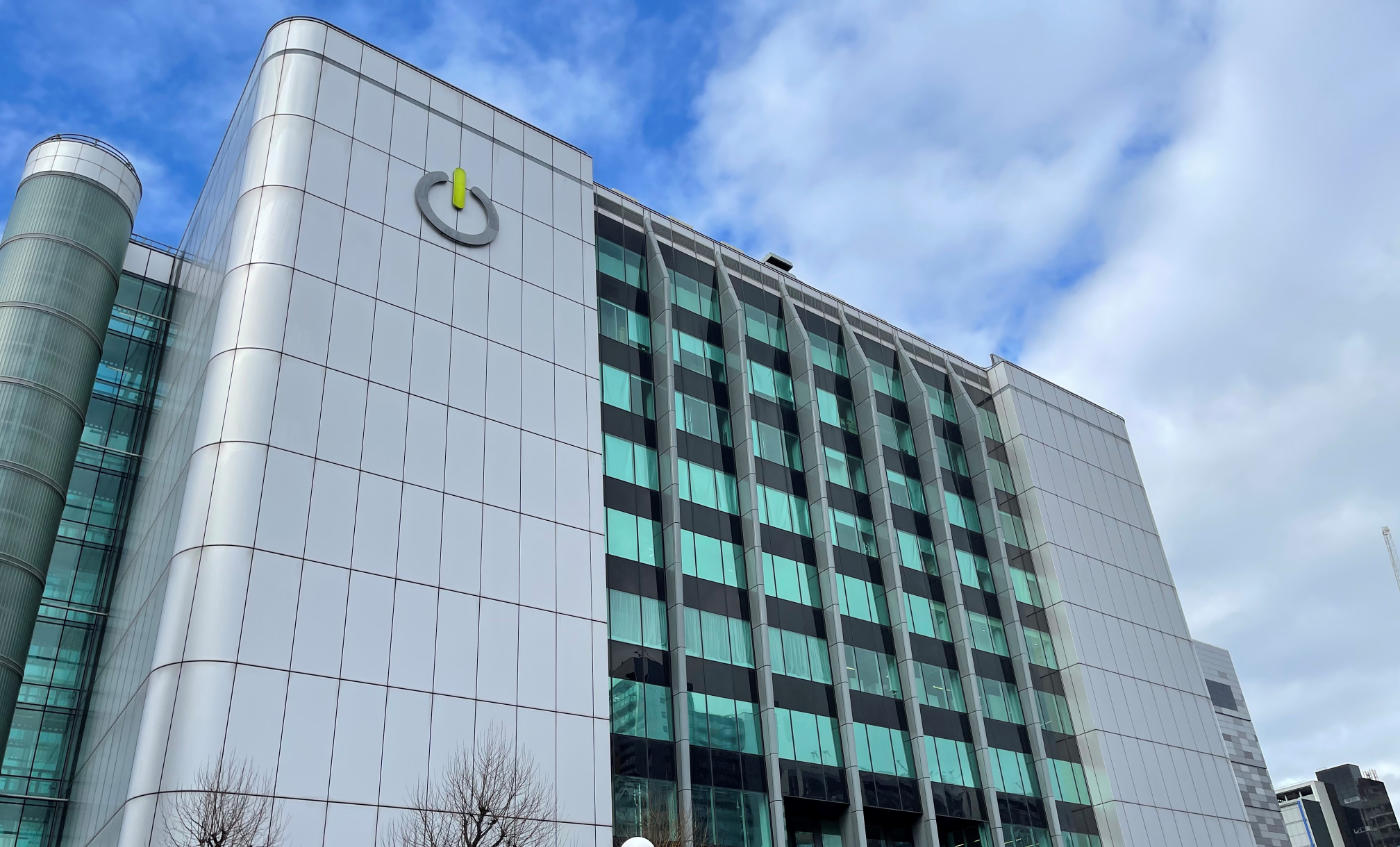 Global Switch 2 (GS2) | UK Data Centre in London Docklands | deeserve